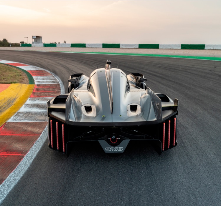 PEUGEOT 9X8 Hypercar, hybridné pretekárske vozidlo | PEUGEOT Slovensko